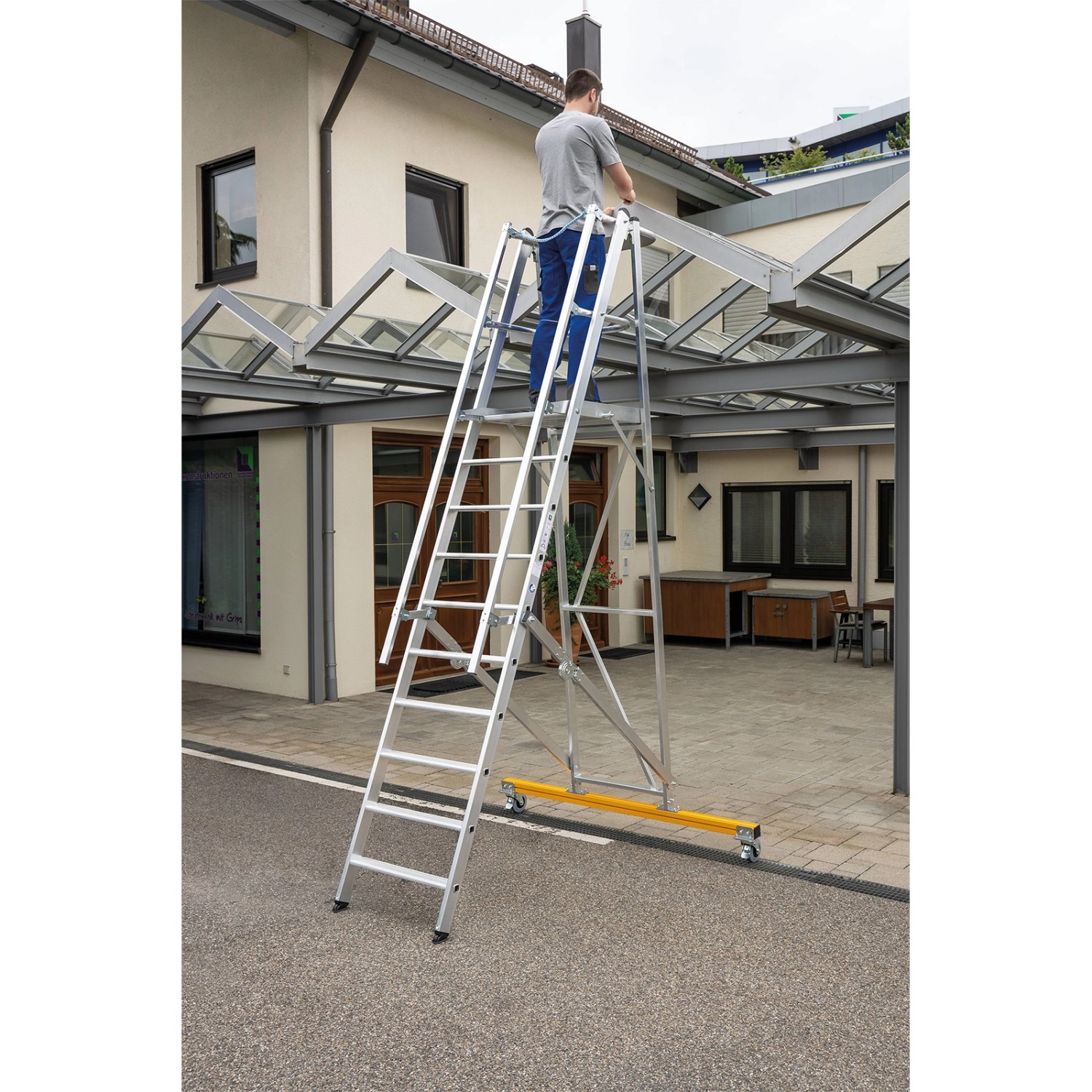 MUNK Podestleiter Klappbar 14 Stufen kaufen bei OBI