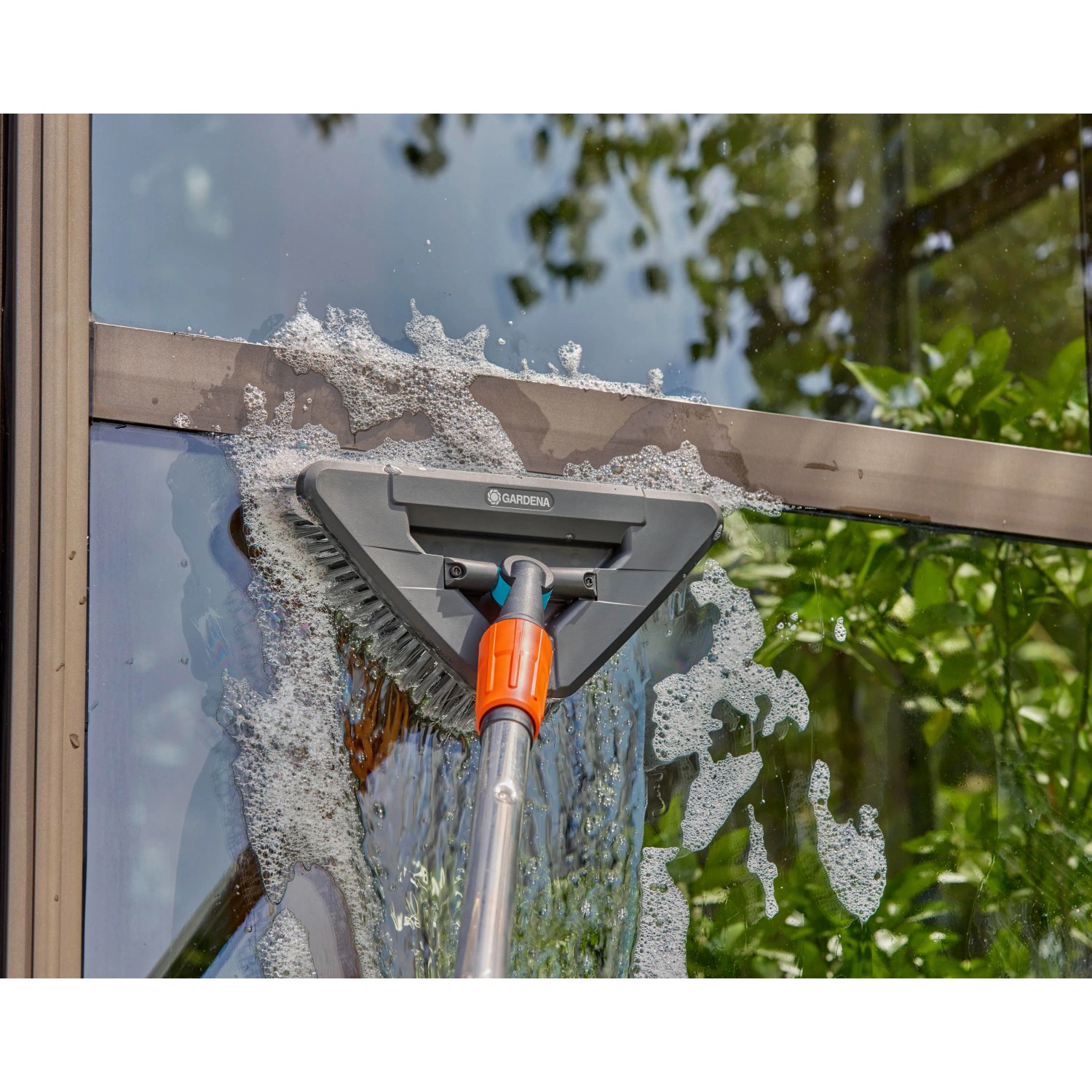 Gardena Stielbürste Cleansystem flexibel für Nassreinigung kaufen bei OBI