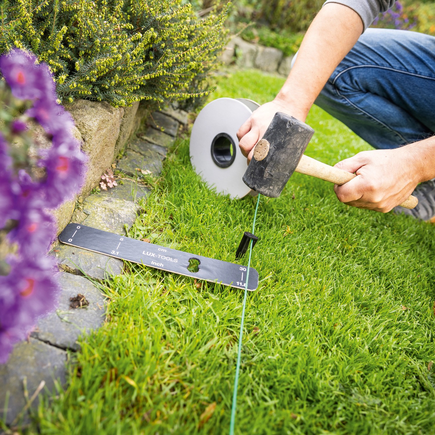 LUX-TOOLS Mähroboter A-RMR-300-24 300 m² kaufen bei OBI