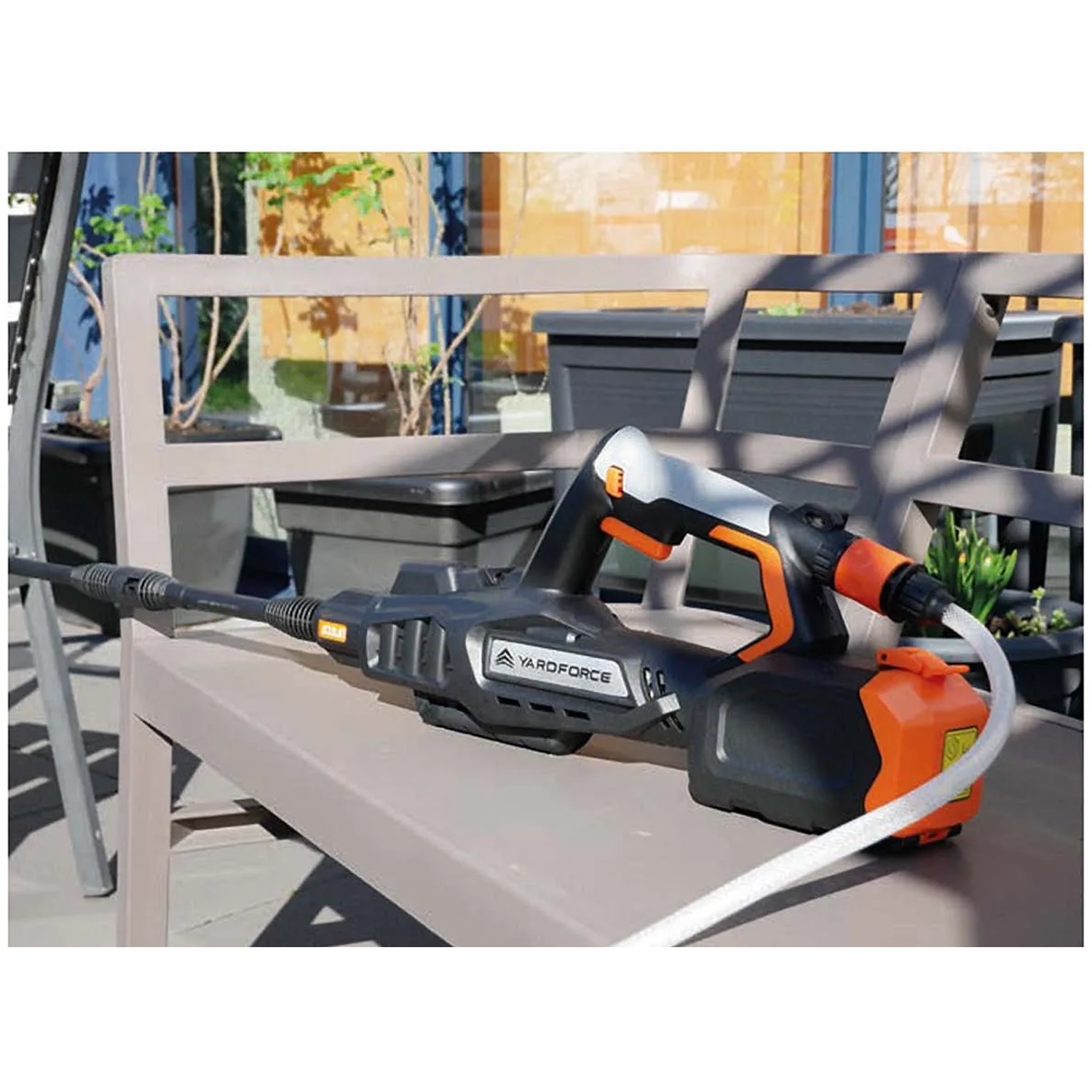 Yard Force Akku-Mitteldruckreiniger LW C04 20 V mit Akku und Ladegerät ...