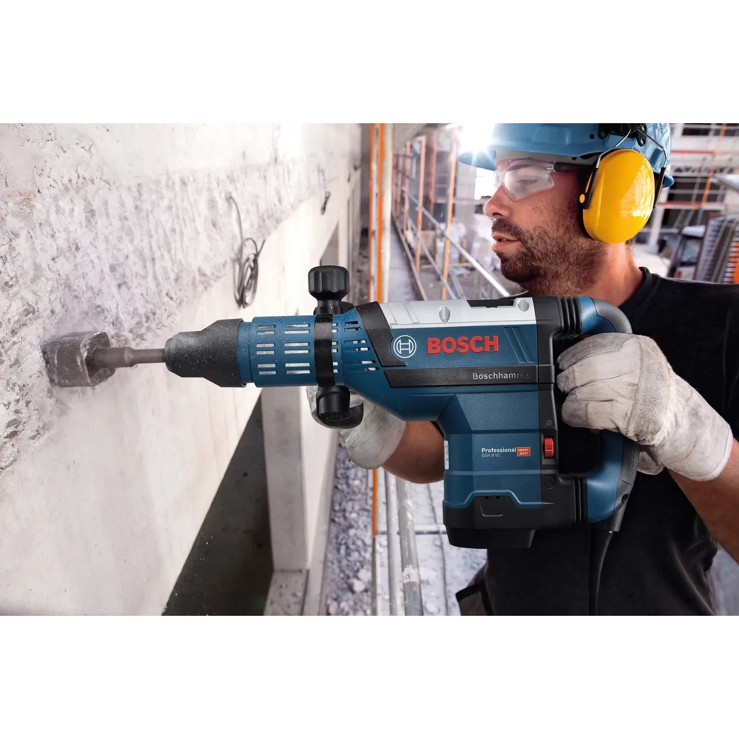 Bosch Professional Schlaghammer GSH 7 VC im Handwerkerkoffer kaufen bei OBI