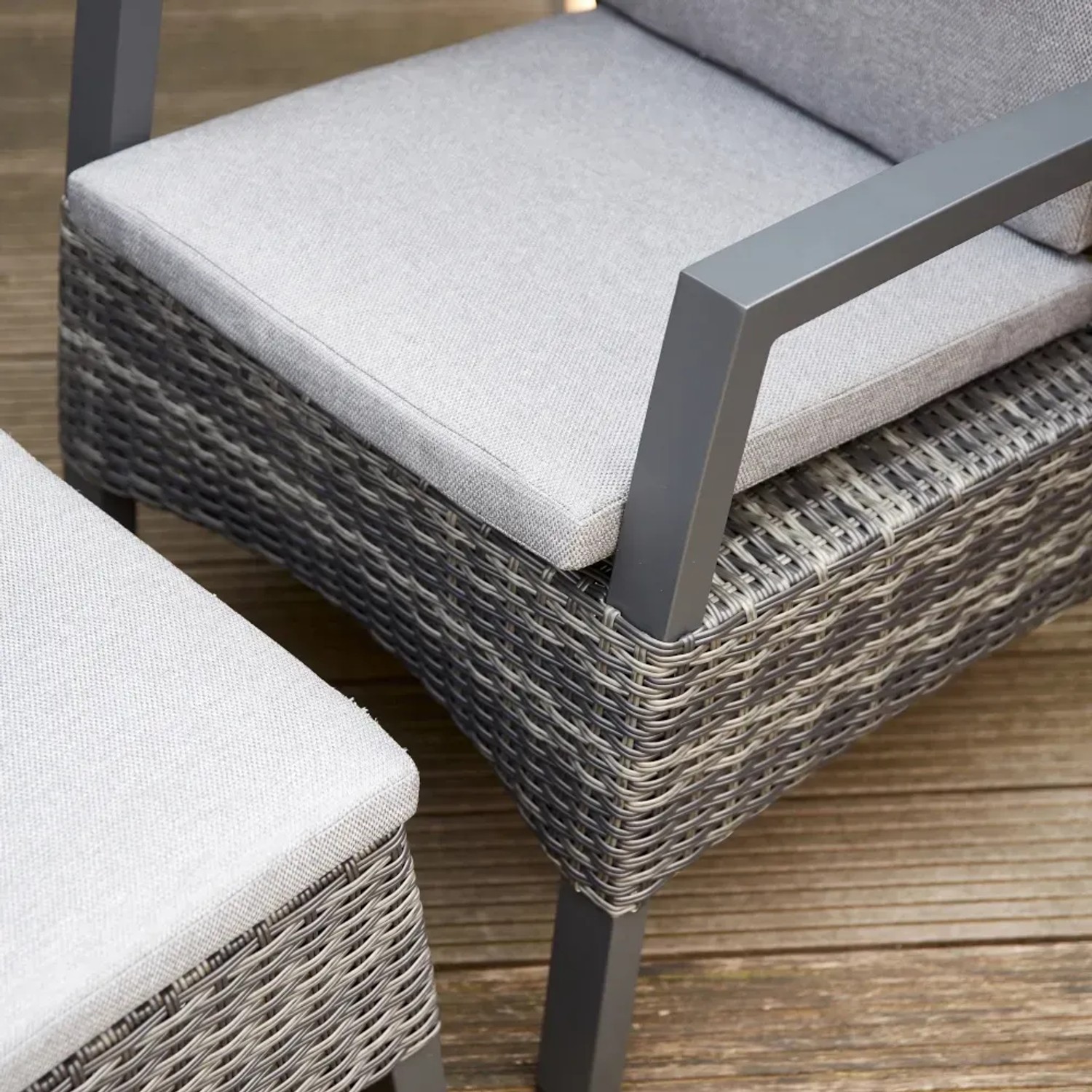 Siena Garden Hocker Taranto Matt Anthrazit inkl. Kissen 50 cm x 54 cm x ...