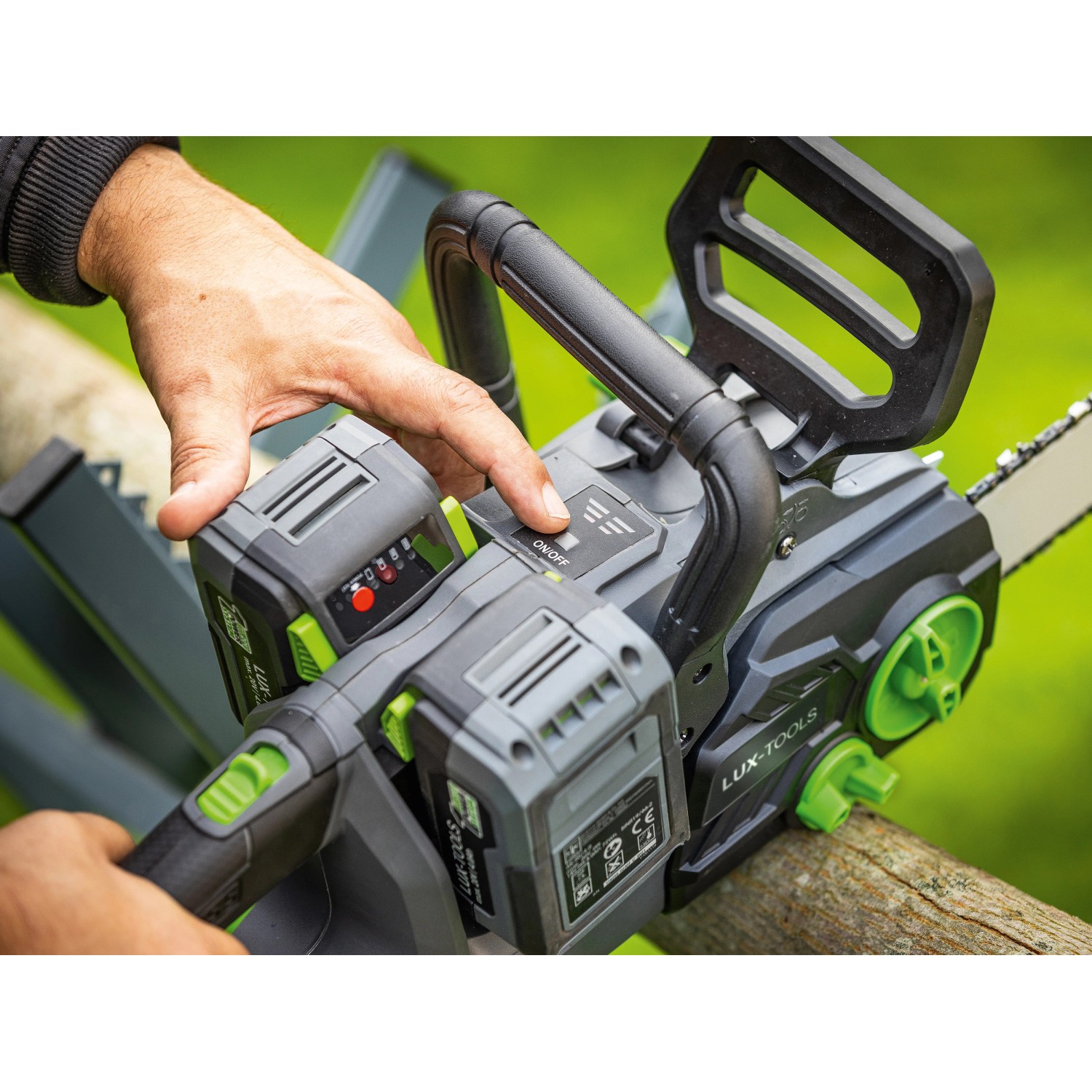 LUX-TOOLS Akku-Kettensäge A-KS-2x20/405 1 PowerSystem kaufen bei OBI