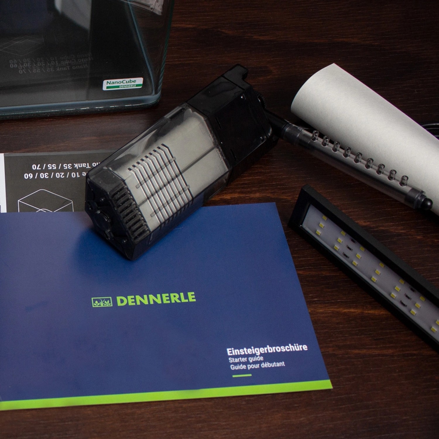 Dennerle Mini-Aquarium Set Nano Cube Basic 20 l mit C251 LED ...