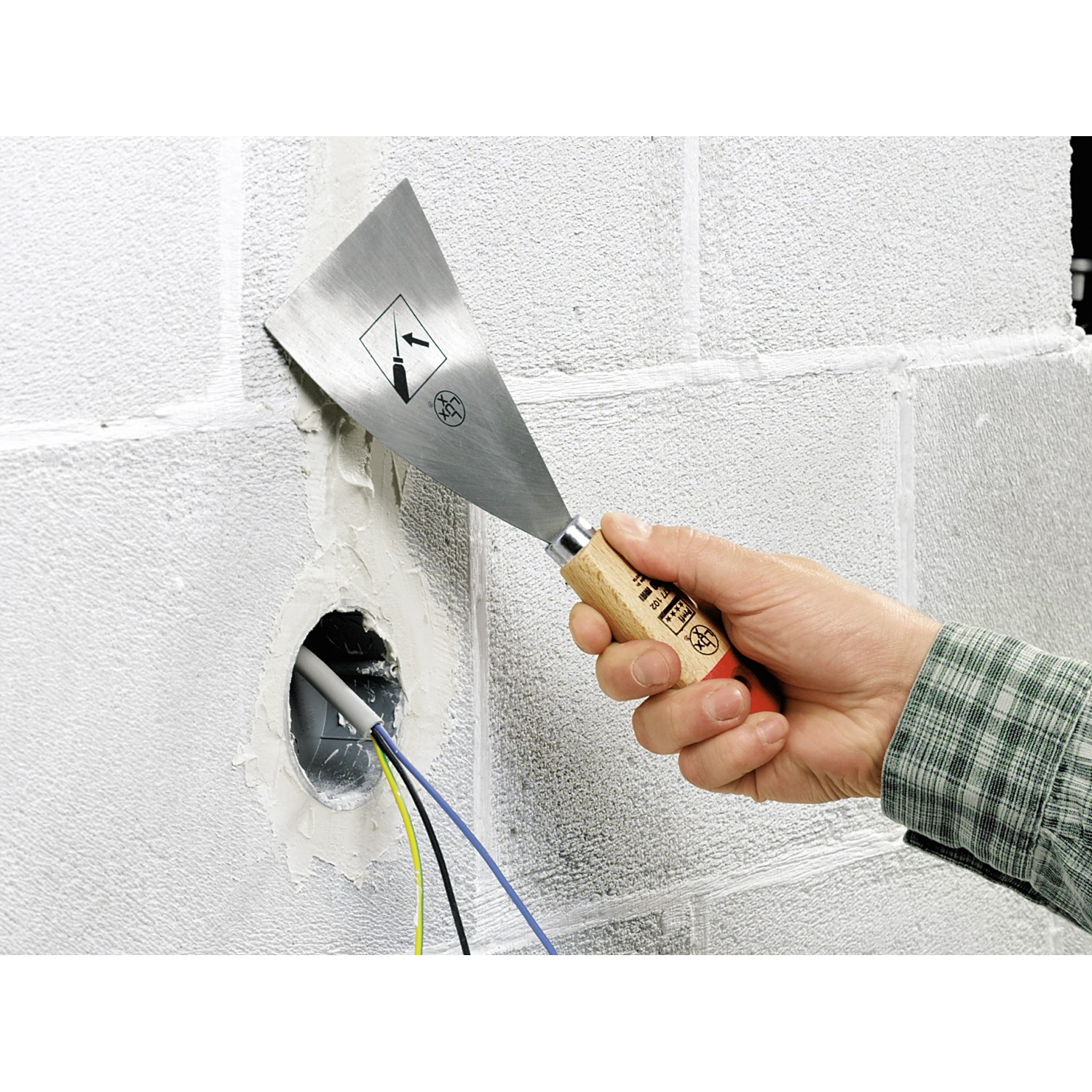 LUX Malerspachtel Steif 100 mm kaufen bei OBI