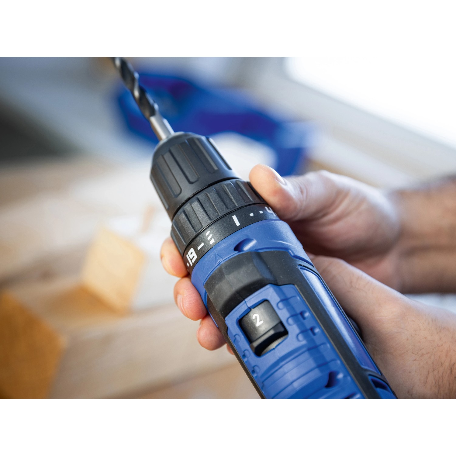 LUX-TOOLS Akku Bohrschrauber A-BS-12-23 12 V kaufen bei OBI