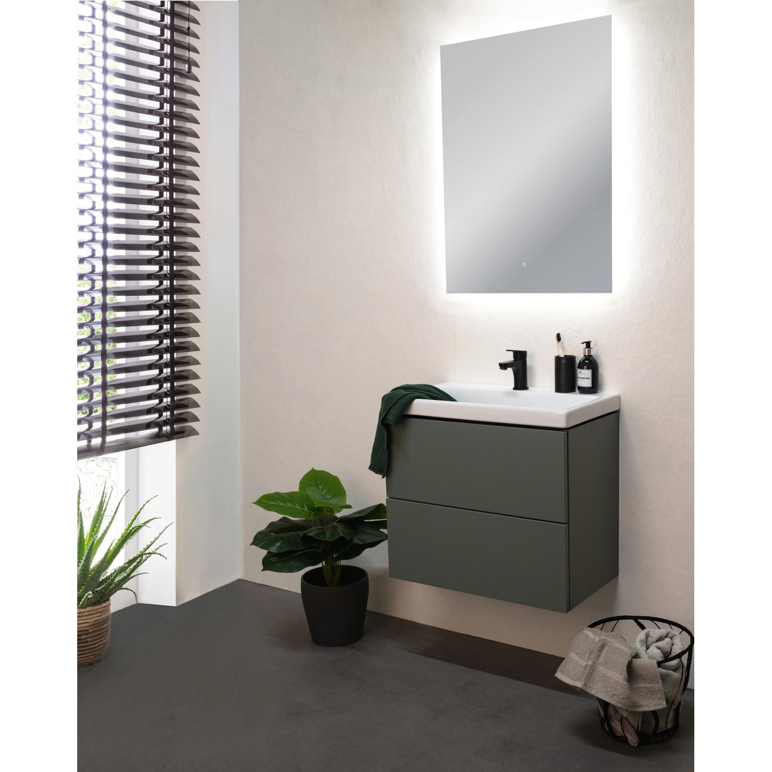 Smart LED-Spiegel interaktiv dimmbar 60 x 80 cm kaufen bei OBI