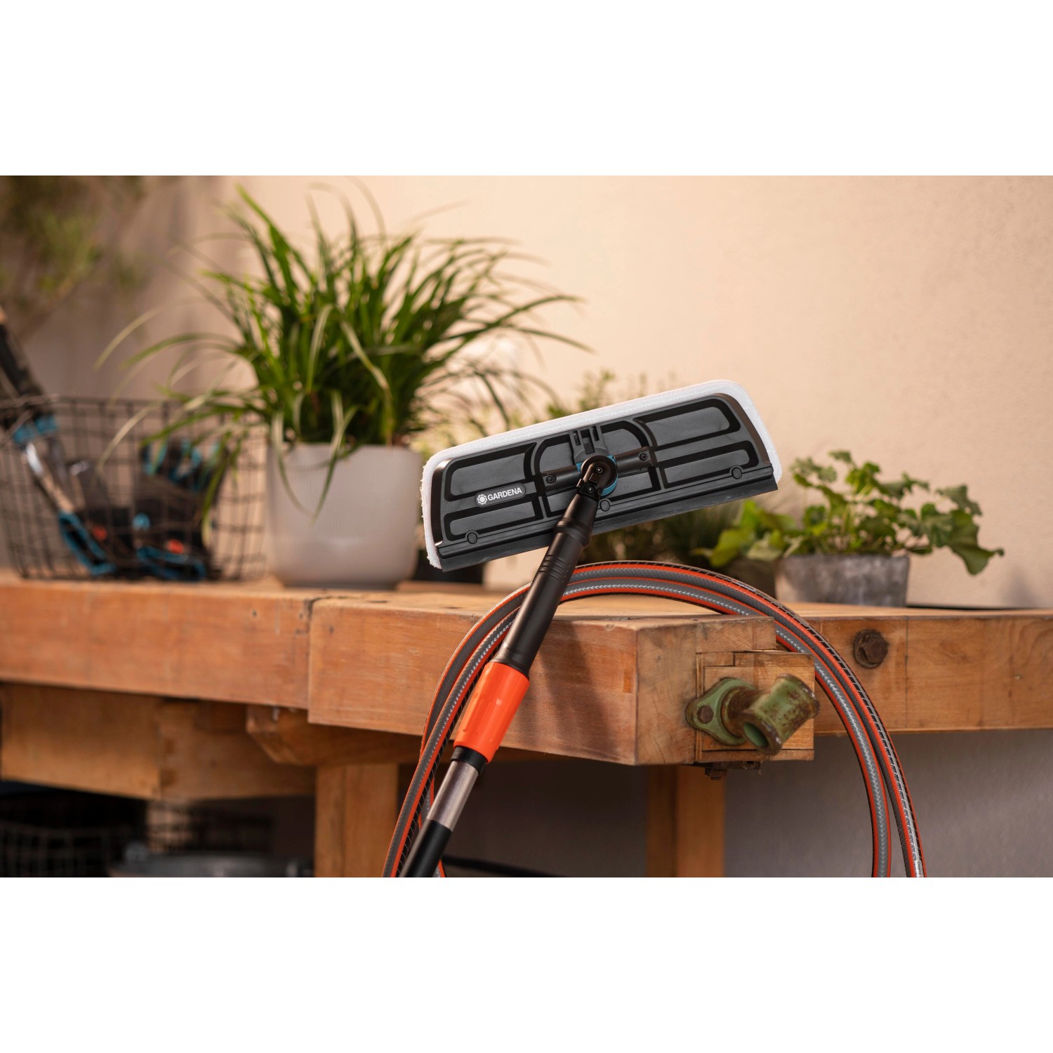 Gardena Cleansystem Fensterwischer mit Mikrovlies und Abziehlippe ...