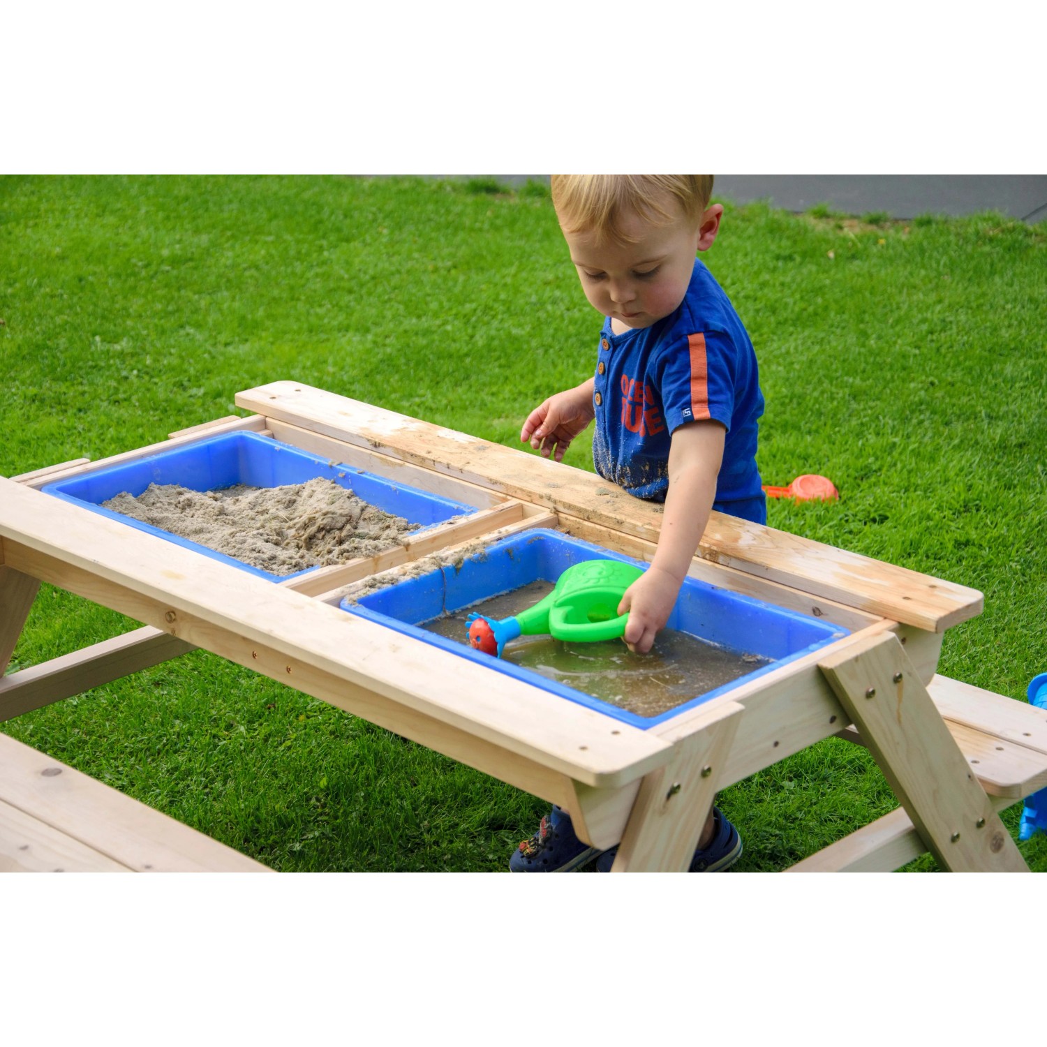 Dobar Kinderspieltisch mit blauer Matschbox FSC® kaufen bei OBI