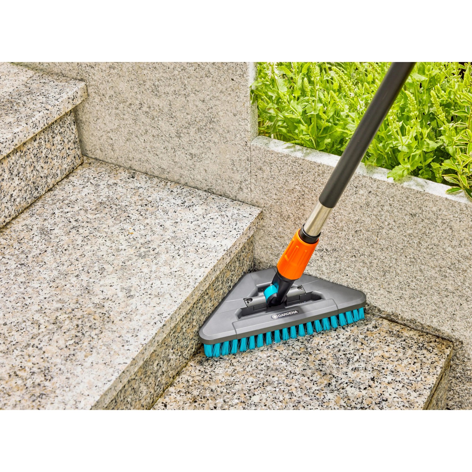 Gardena Schrubber Cleansystem Hard Flex harte Bürste kaufen bei OBI