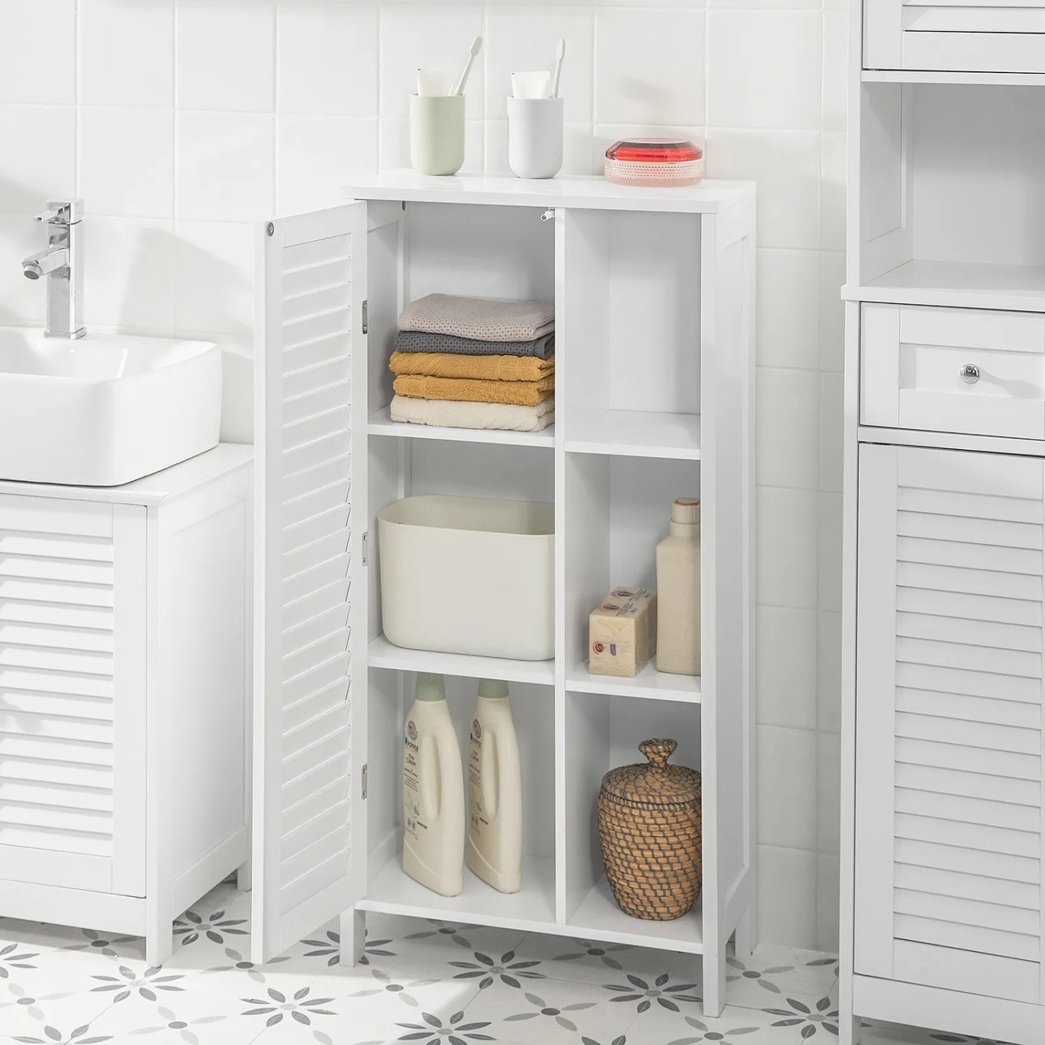 SoBuy Badezimmerschrank Hochschrank Kommode schmal Lamellentür BZR39-W ...