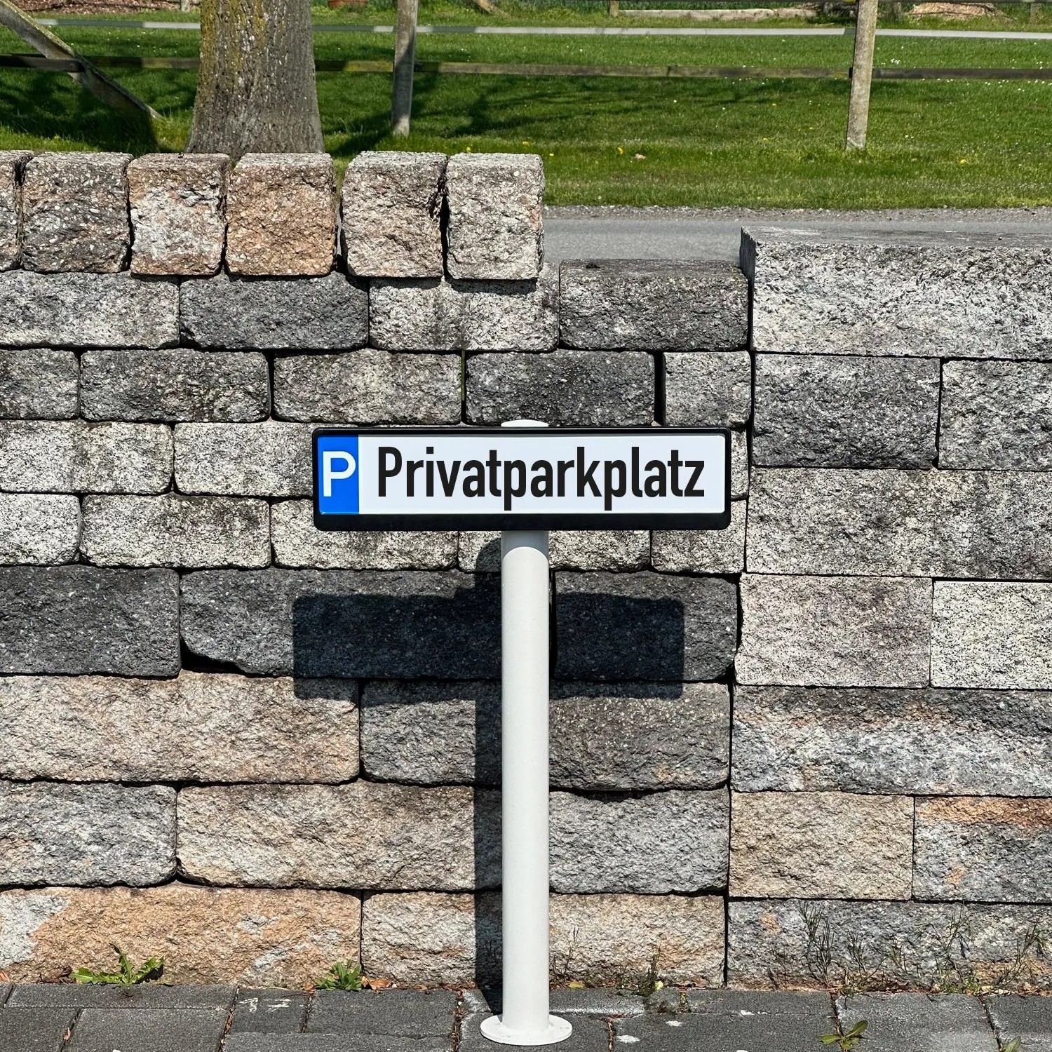 UvV Parkplatzschild & Stahl Standpfosten mit Wunschtext U42 kaufen bei OBI
