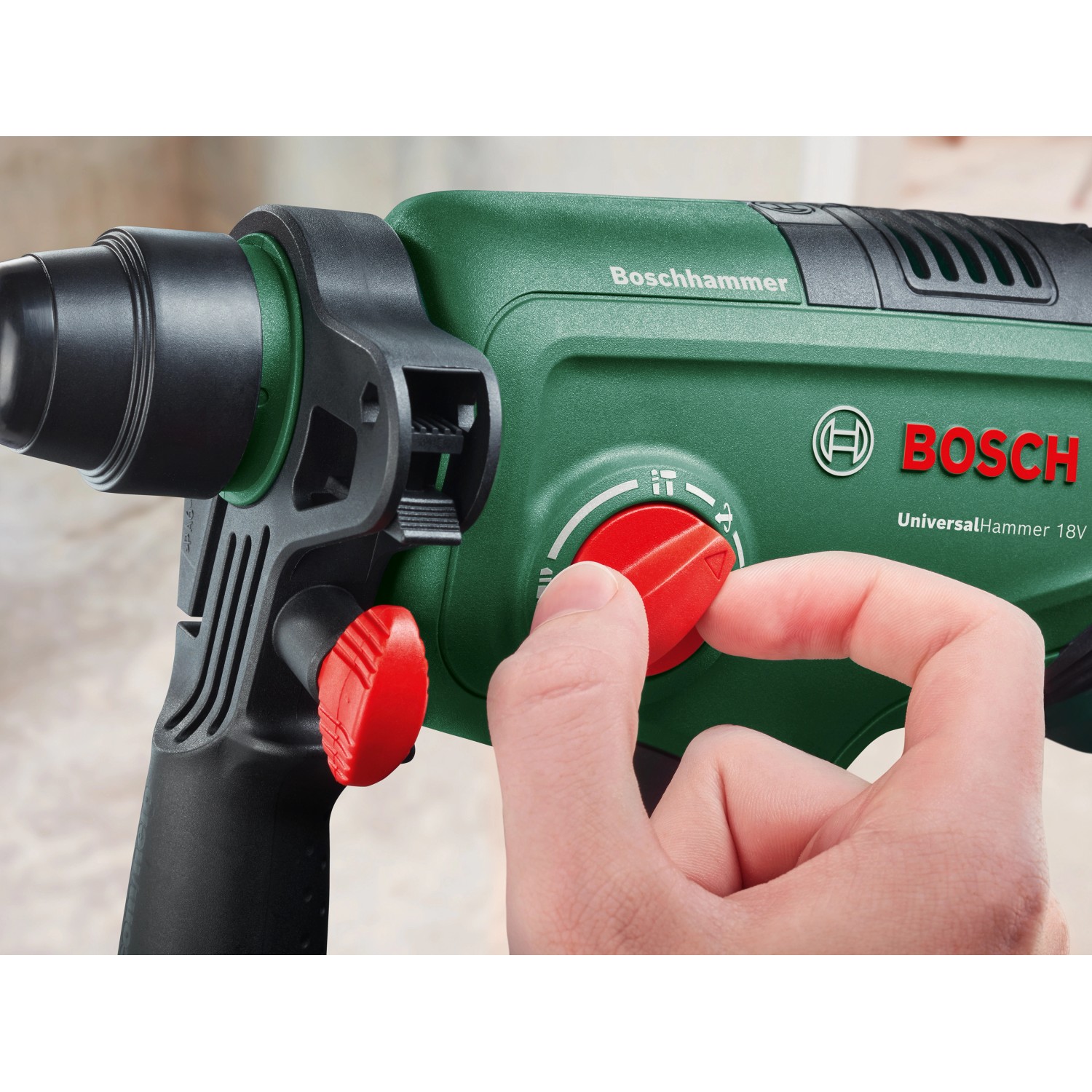 Bosch Akku-Bohrhammer Bosch Universal Hammer 18V bei OBI