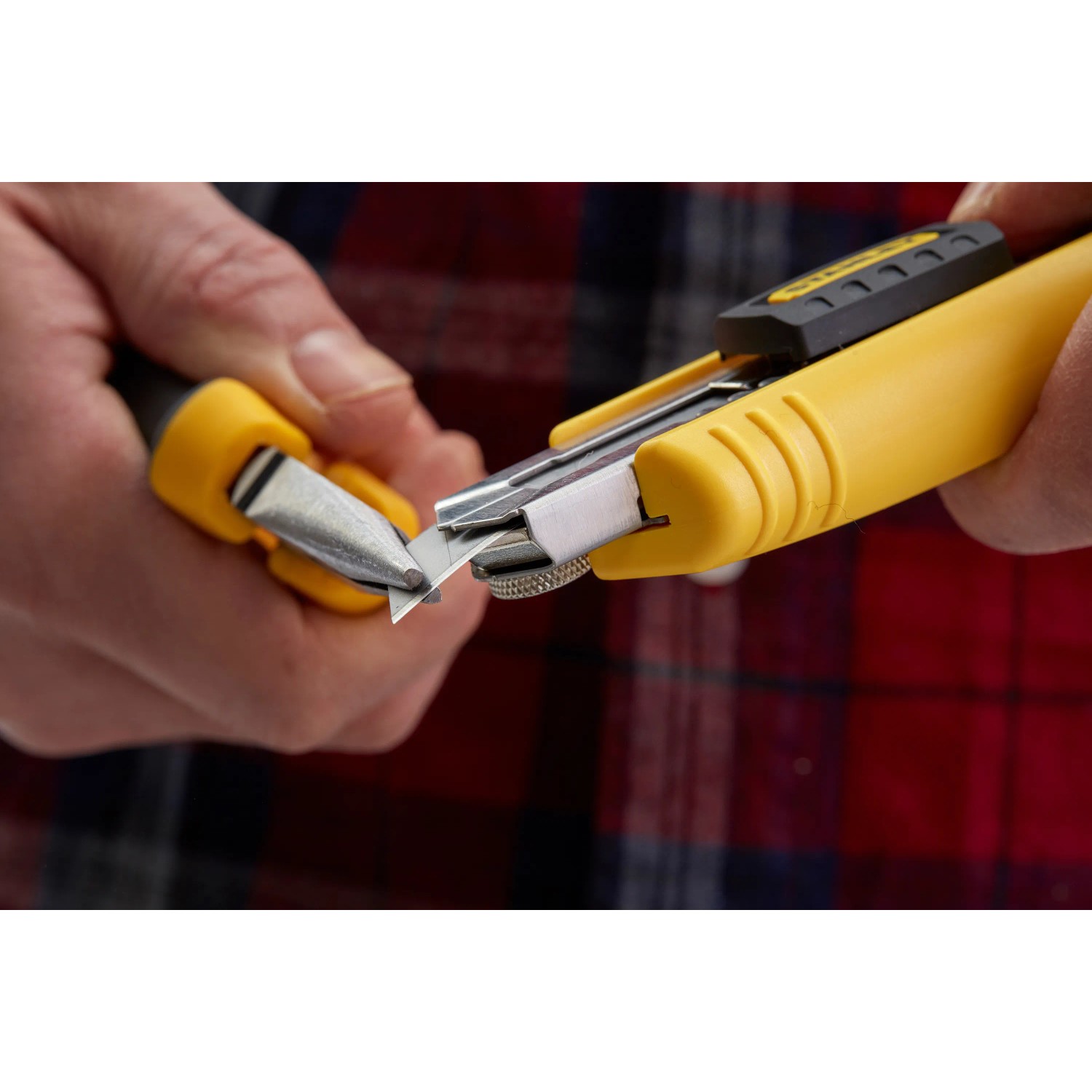 Stanley Cuttermesser FatMax™ 18 mm mit Magazin Schwarz-Gelb kaufen bei OBI